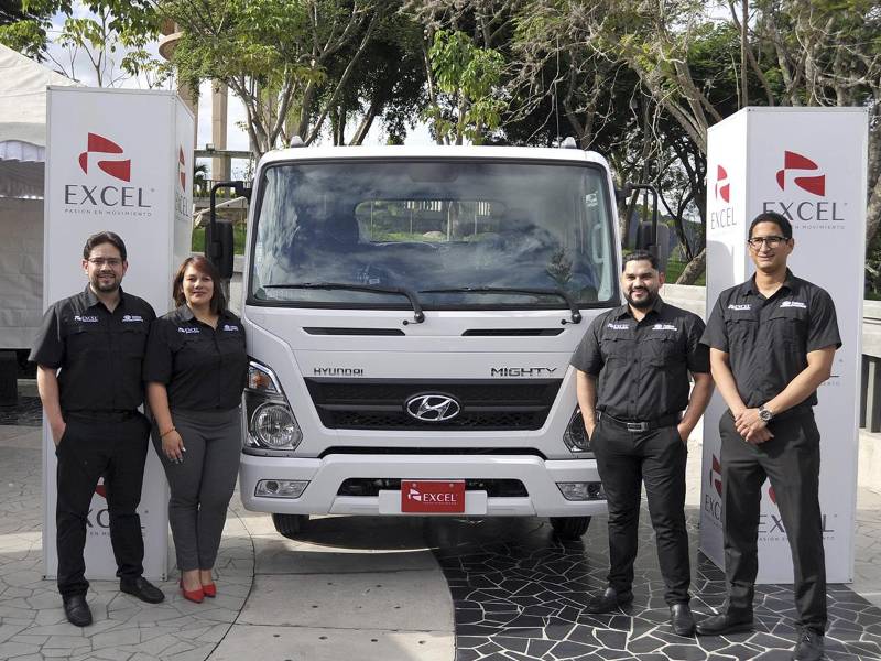 Excel junto a su marca Hyundai Vehículos Comerciales lanzó su línea de ...