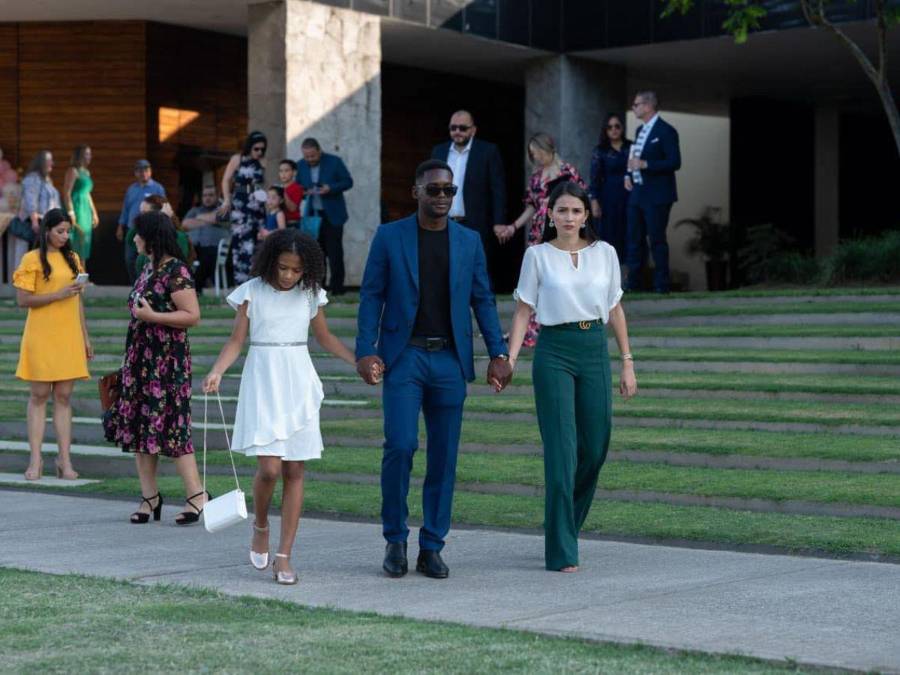 Así es Gabriela Aguilar, la guapa esposa salvadoreña de Clayvin Zúniga